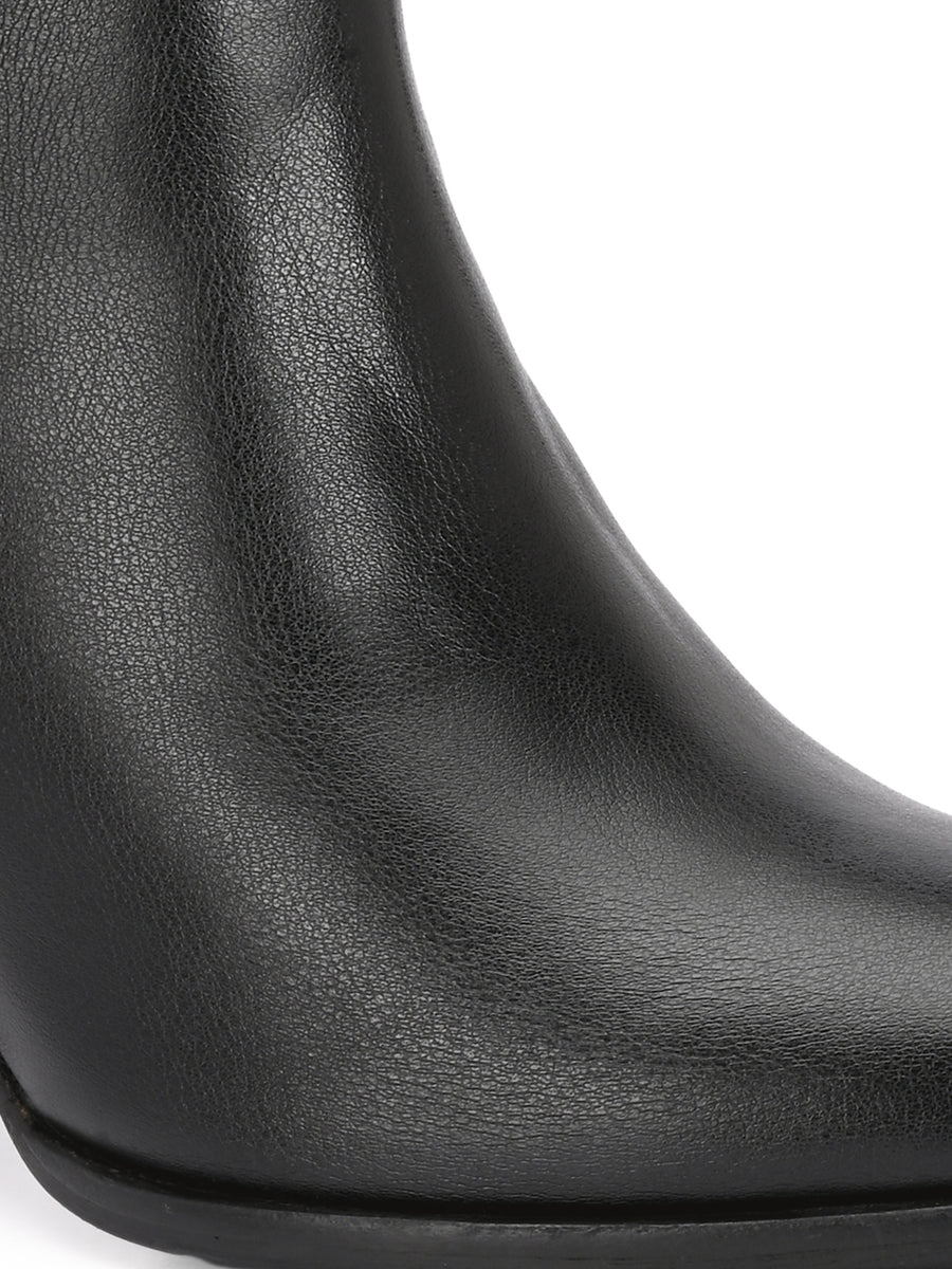 Dove Ankle Boot with ornament detail – Delize