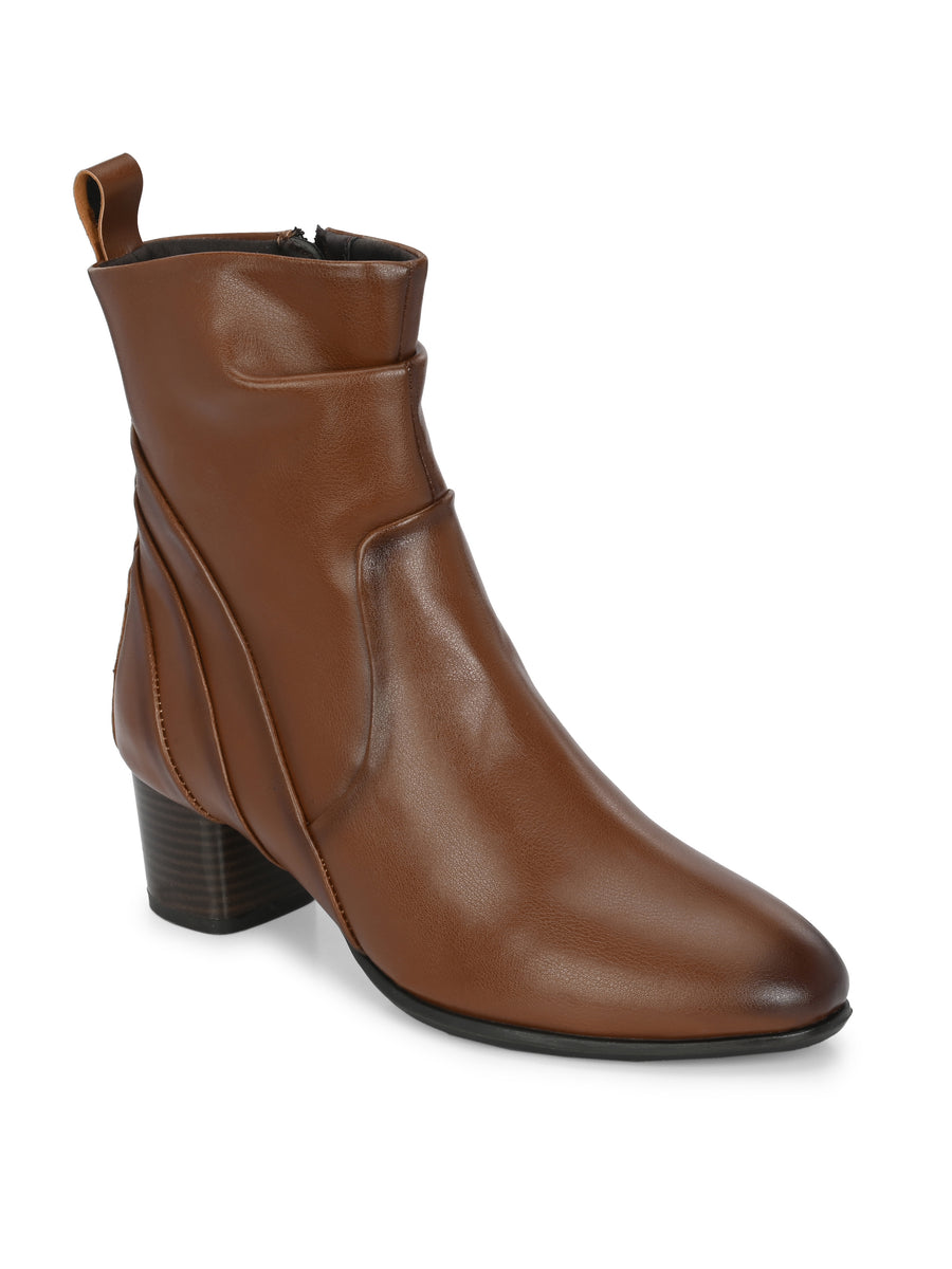 Helen Ankle Length Boots with wrinkle effect – Delize