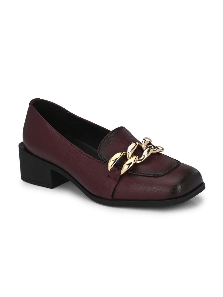 Queen Women's Moccasin with golden chain detail – Delize
